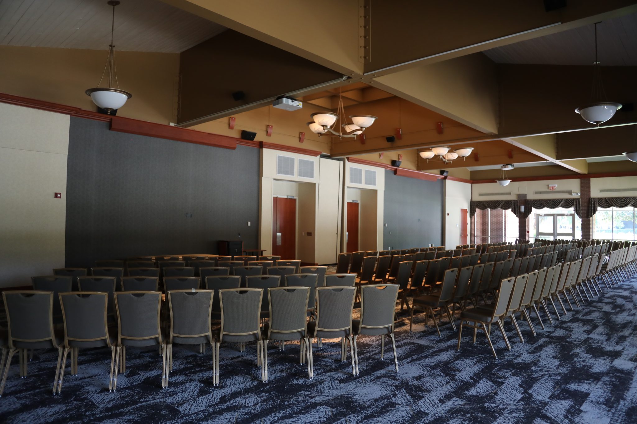 Live Oak Ballroom • Student Union • UCF